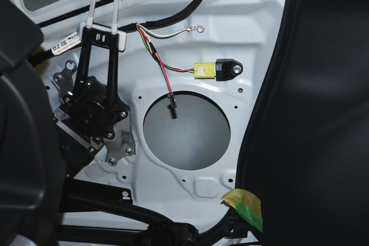 VOXY・ハイブリッド（90系）にSonicPLUSリミテッドモデルで快適音楽空間に♪ | カーオーディオ専門店 | ソニックプラスセンター神戸