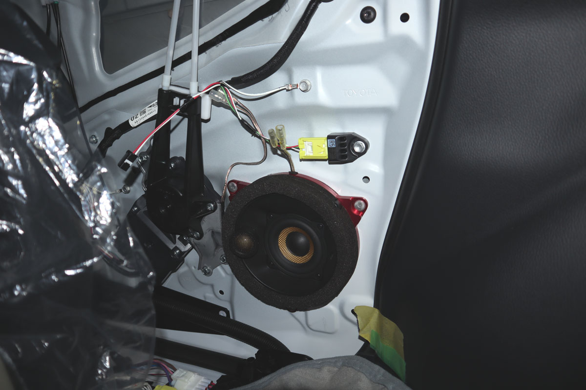 VOXY・ハイブリッド（90系）にSonicPLUSリミテッドモデルで快適音楽空間に♪ | カーオーディオ専門店 | ソニックプラスセンター神戸