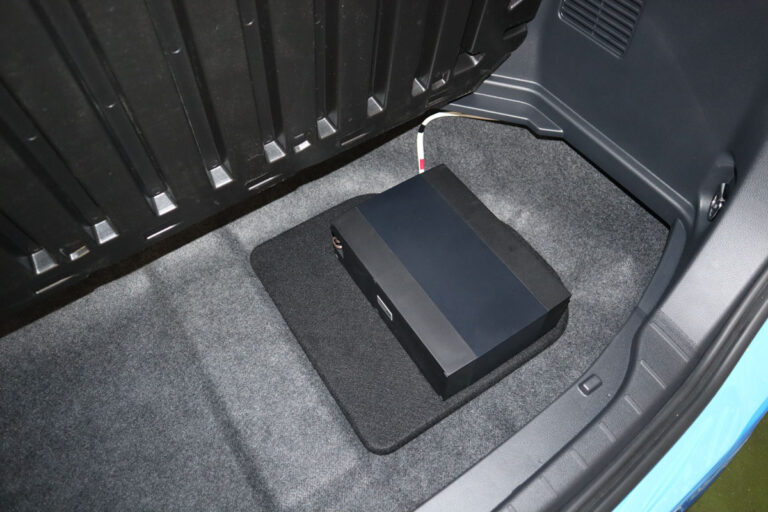 VOXY・ハイブリッド（90系）にSonicPLUSリミテッドモデルで快適音楽空間に♪ | カーオーディオ専門店 | ソニックプラスセンター神戸