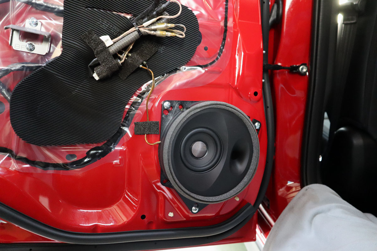 スバル・クロストレックに「SonicPLUS」スピーカーを取付しました | カーオーディオ専門店 | ソニックプラスセンター神戸
